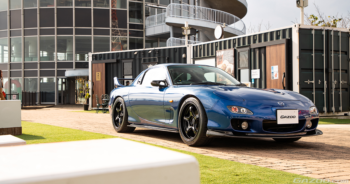 ある朝、突然思い立って購入を決断した『青いRX-7』 | クルマ情報サイトｰGAZOO.com
