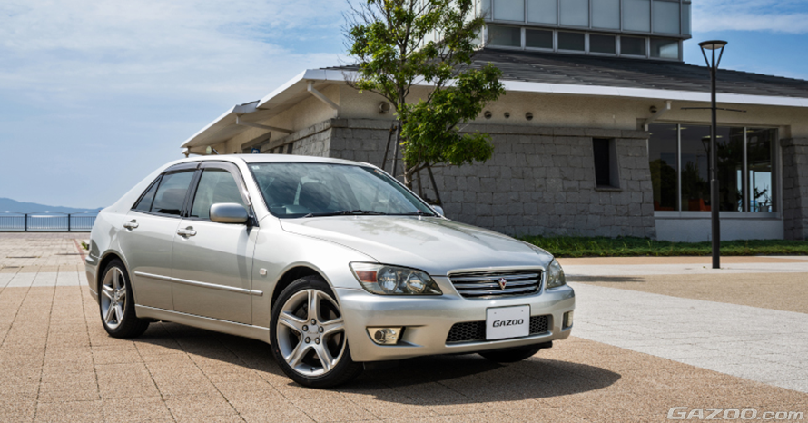 父から貰った素敵な想い出とアルテッツァ。走るごとに心に響く、あの日と同じ排気音 | クルマ情報サイトｰGAZOO.com