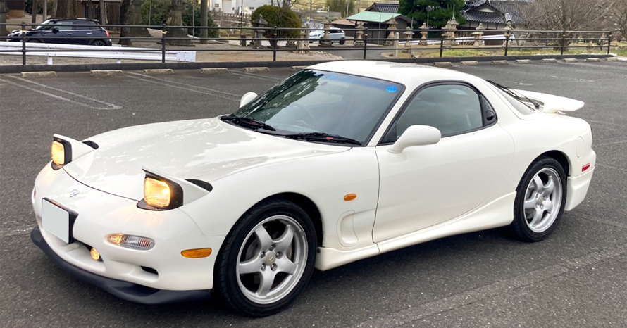 所有欲を掻き立ててくれるRX-7。「カッコイイ」の一言があるから乗り続けることが出来るクルマ | クルマ情報サイトｰGAZOO.com